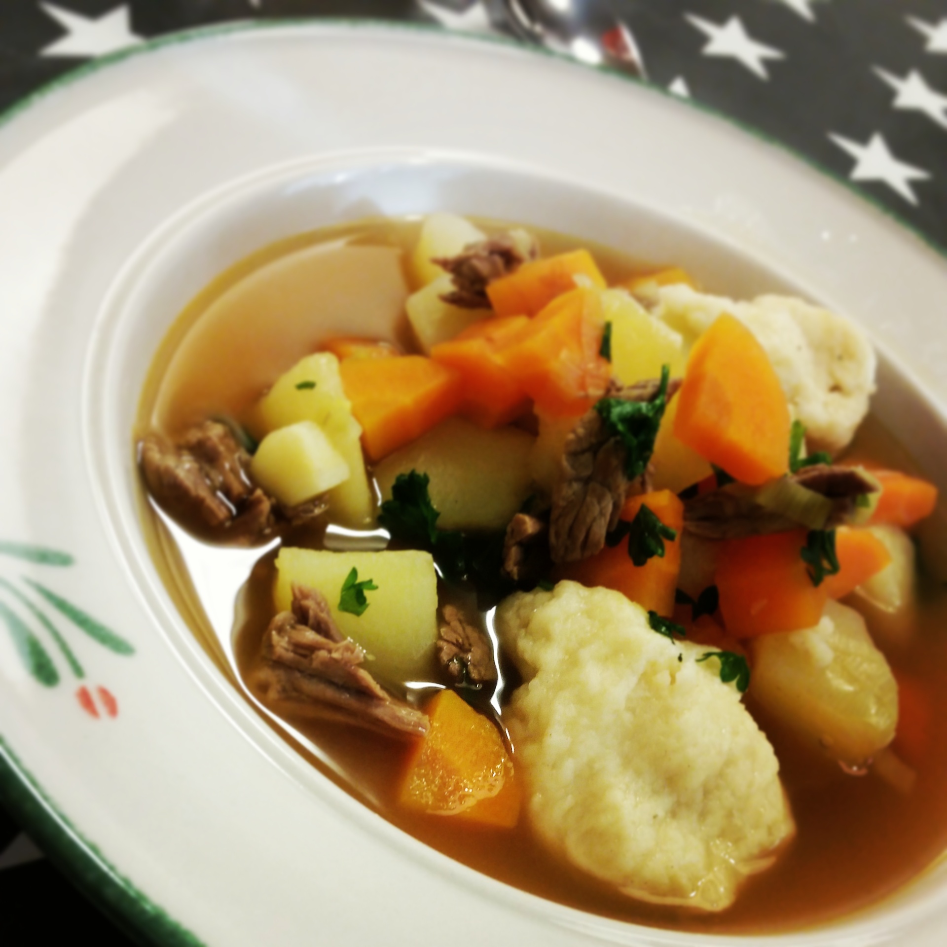 Köttsoppa med klimp - Södra Fabriken